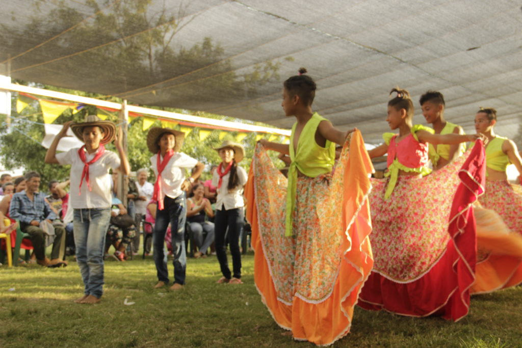 II Festival Campesino de la Zona de Reserva Campesina del Valle del Río Cimitarra: protección ...